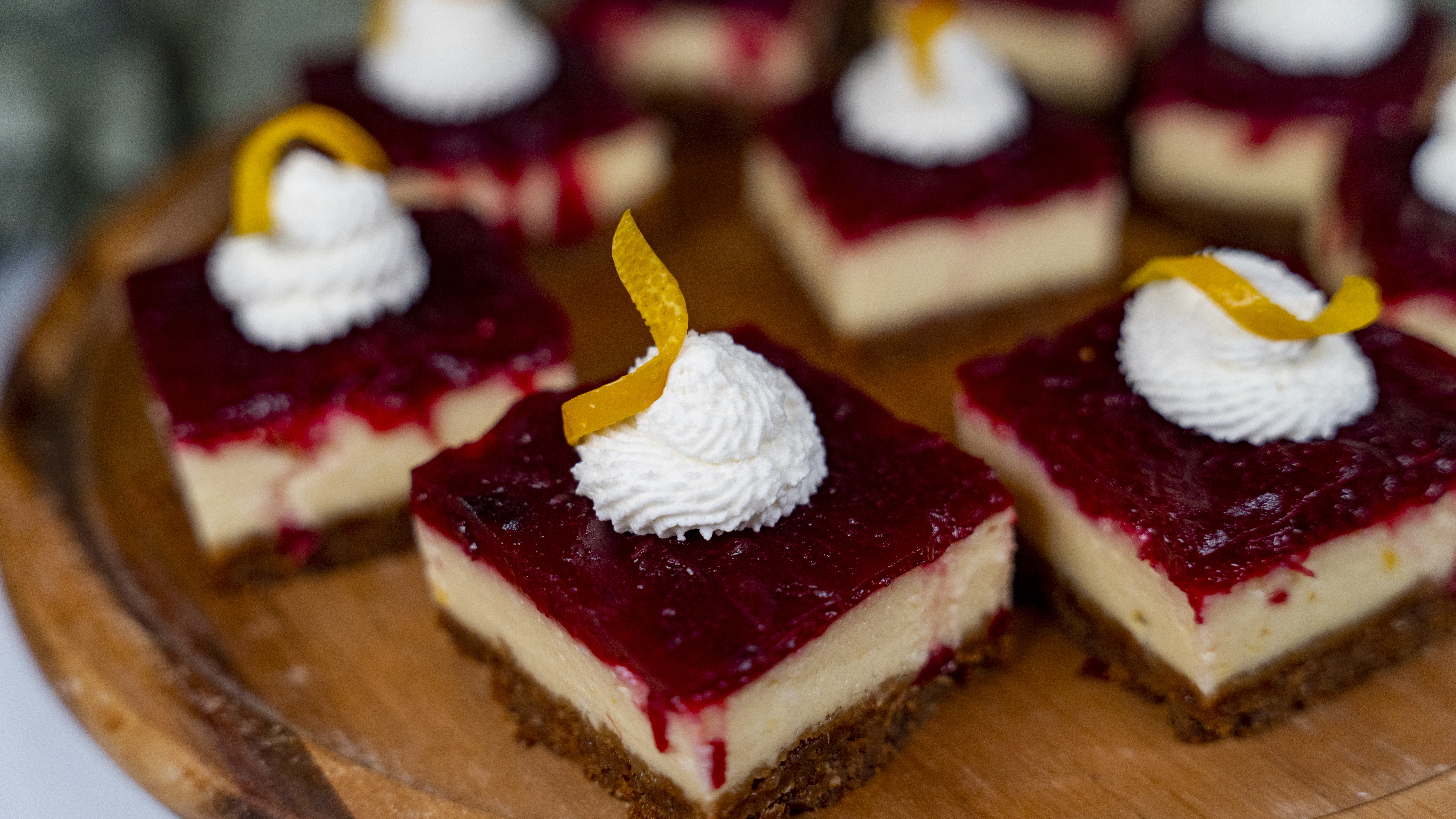 What’s the Dish? Violet Witchel’s Cheesecake – Tamron Hall Show