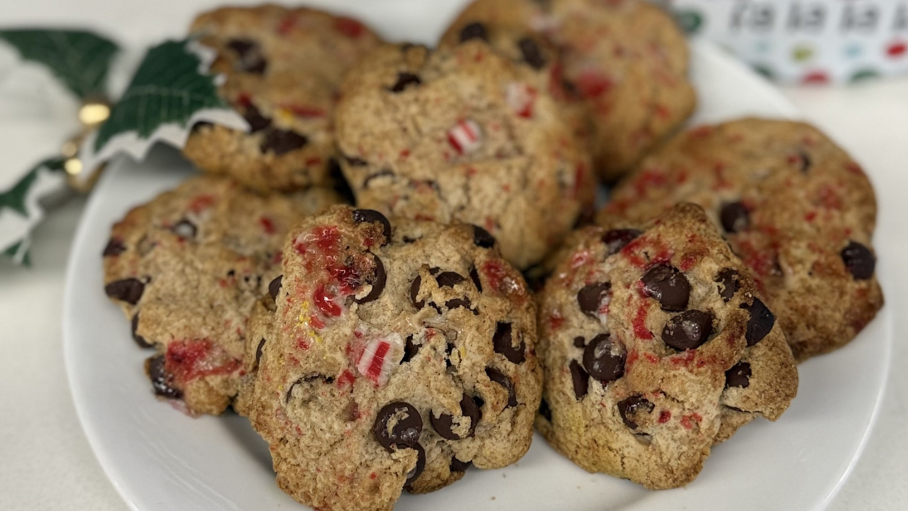 Collettey’s Chocolate Chip Peppermint Cookies – Tamron Hall Show